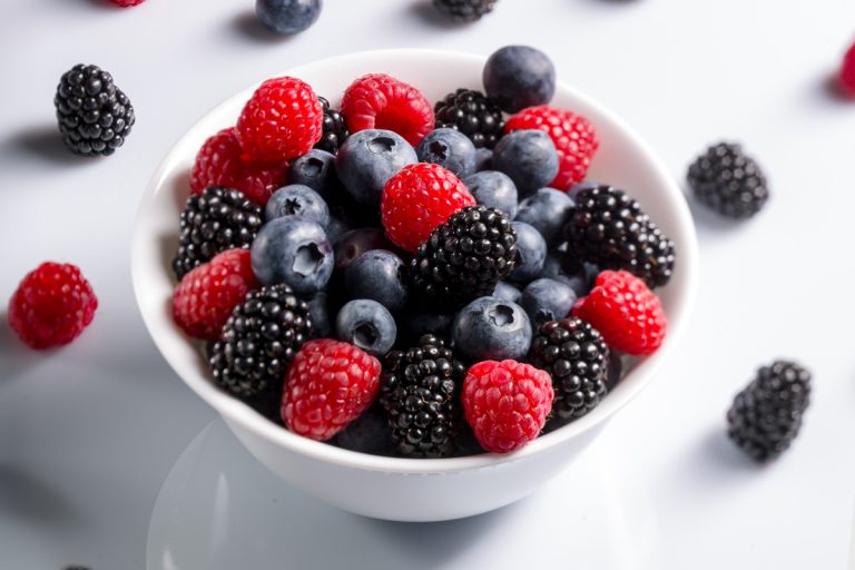 Frutos rojos: el cultivo "boom" • Cofepasa